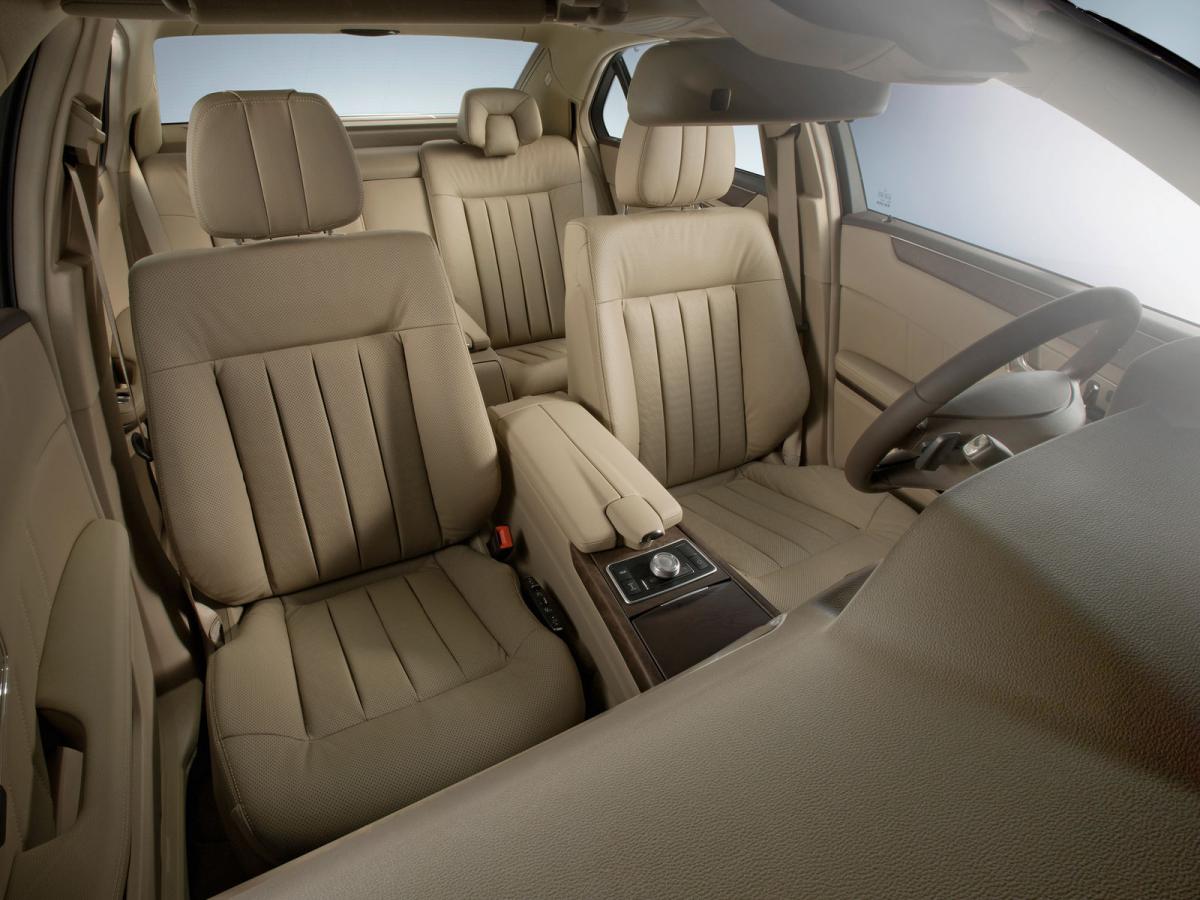 Mercedes-Benz E-class (W212) E 200 CGI BlueEFFICIENCY (184 Hp)